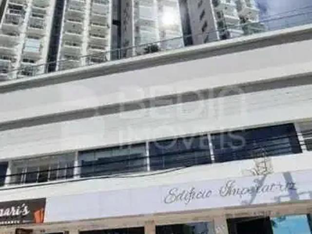 Conj. Comercial / Sala para Venda em Balneário Camboriú/SC Centro