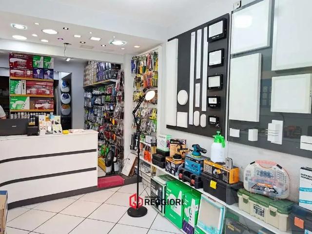 Conj. Comercial / Sala para Venda em Balneário Camboriú/SC Centro