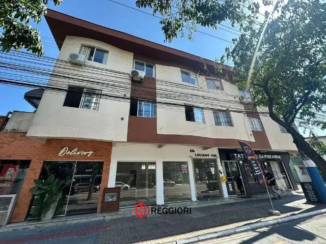 Conj. Comercial / Sala para Venda em Balneário Camboriú/SC Centro