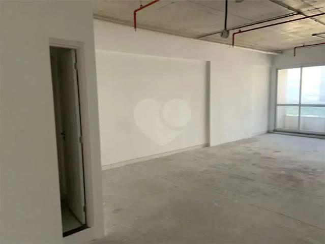 Conj. Comercial / Sala para Venda em Barueri/SP Alphaville