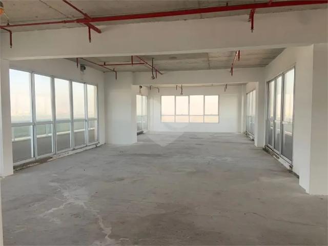 Conj. Comercial / Sala para Venda em Barueri/SP Alphaville