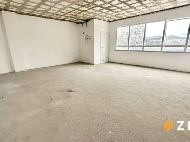 Conj. Comercial / Sala para Venda em Blumenau/SC Centro