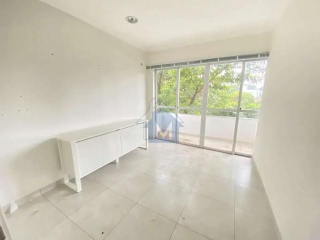 Conj. Comercial / Sala para Venda em Foz do Iguaçu/PR Centro 2 Quartos