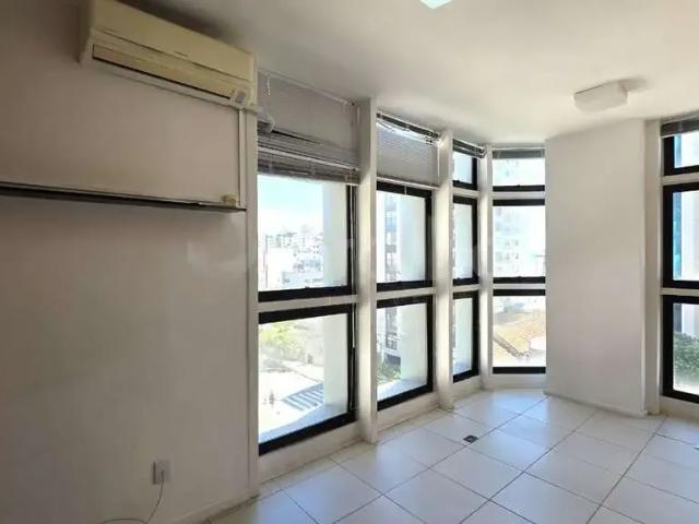Conj. Comercial / Sala para Venda em Florianópolis/SC Centro