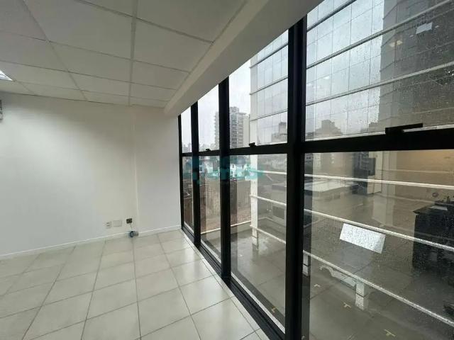 Conj. Comercial / Sala para Venda em Florianópolis/SC Centro