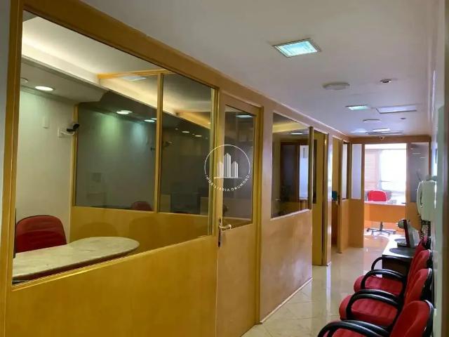 Conj. Comercial / Sala para Venda em Florianópolis/SC Centro