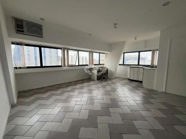 Conj. Comercial / Sala para Venda em Florianópolis/SC Centro