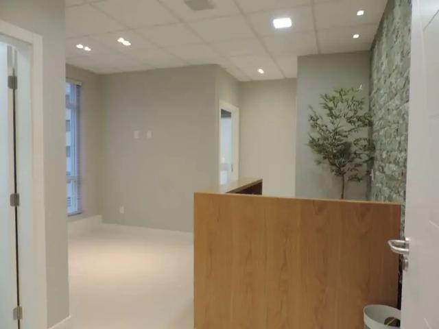 Conj. Comercial / Sala para Venda em Florianópolis/SC Centro