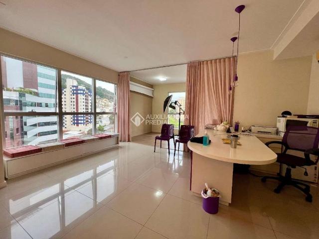 Conj. Comercial / Sala para Venda em Florianópolis/SC Centro