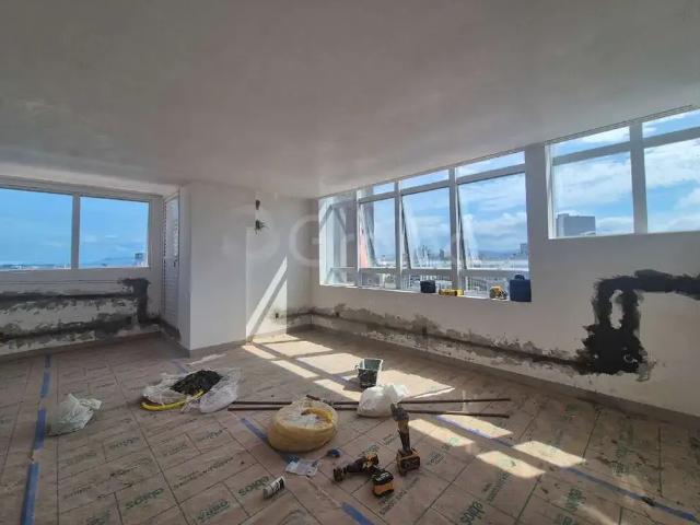 Conj. Comercial / Sala para Venda em Florianópolis/SC Centro
