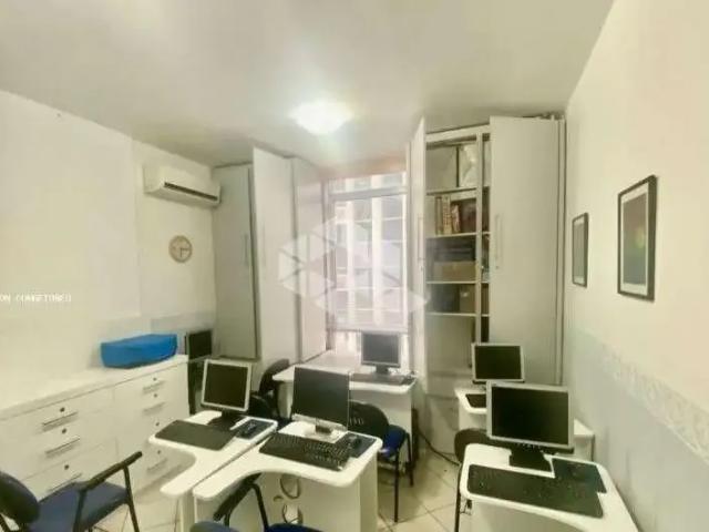 Conj. Comercial / Sala para Venda em Florianópolis/SC Centro 1 Quartos