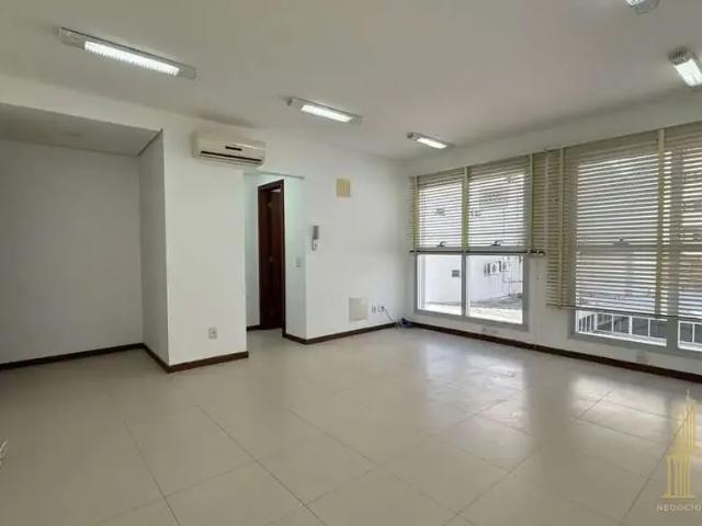 Conj. Comercial / Sala para Venda em Florianópolis/SC Centro 1 Quartos