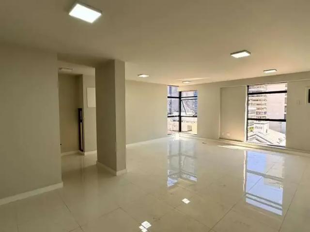 Conj. Comercial / Sala para Venda em Florianópolis/SC Centro