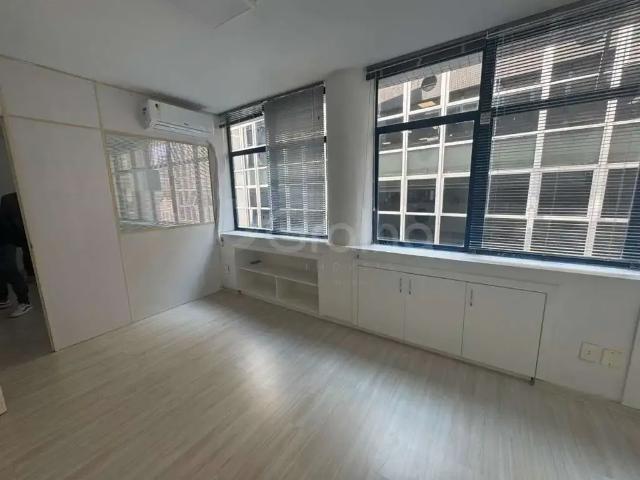 Conj. Comercial / Sala para Venda em Florianópolis/SC Centro