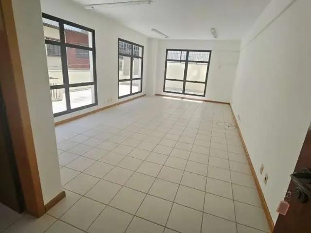 Conj. Comercial / Sala para Venda em Florianópolis/SC Centro