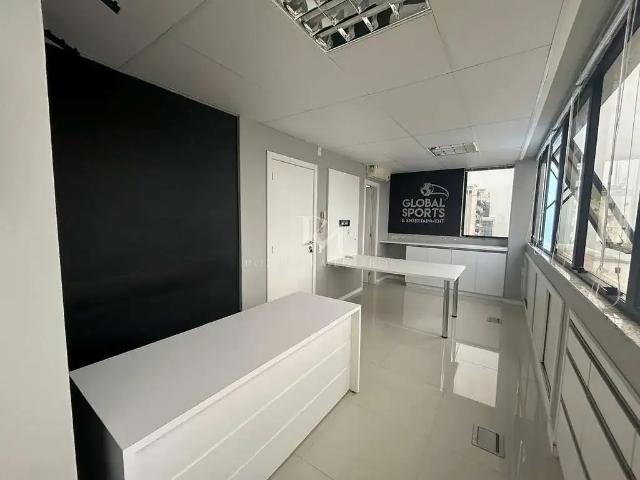 Conj. Comercial / Sala para Venda em Florianópolis/SC Estreito 1 Quartos
