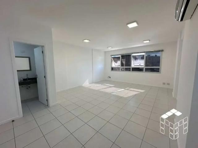Conj. Comercial / Sala para Venda em Florianópolis/SC Estreito
