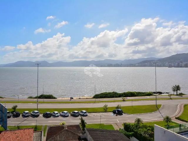Conj. Comercial / Sala para Venda em Florianópolis/SC Estreito