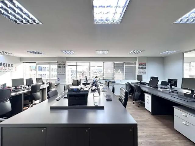Conj. Comercial / Sala para Venda em Florianópolis/SC Itacorubi