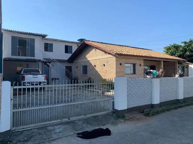 Conj. Comercial / Sala para Venda em Florianópolis/SC Ingleses do Rio Vermelho 8 Quartos