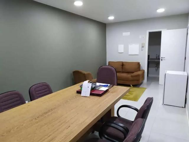 Conj. Comercial / Sala para Venda em Florianópolis/SC Trindade
