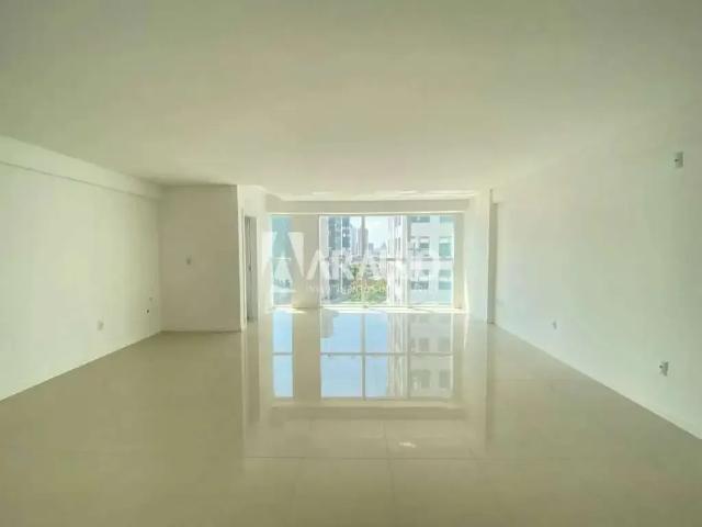 Conj. Comercial / Sala para Venda em Itajaí/SC Centro