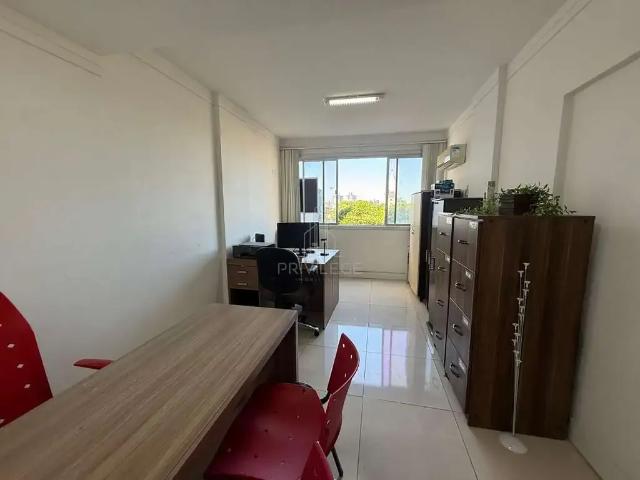 Conj. Comercial / Sala para Venda em Itajaí/SC Centro