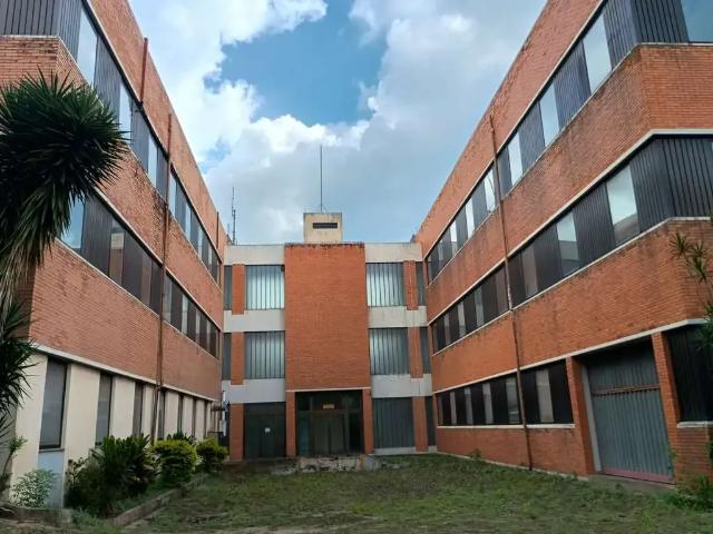 Conj. Comercial / Sala para Venda em Itapecerica da Serra/SP Embu Mirim