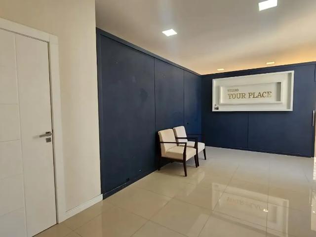 Conj. Comercial / Sala para Venda em Itapema/SC Meia Praia