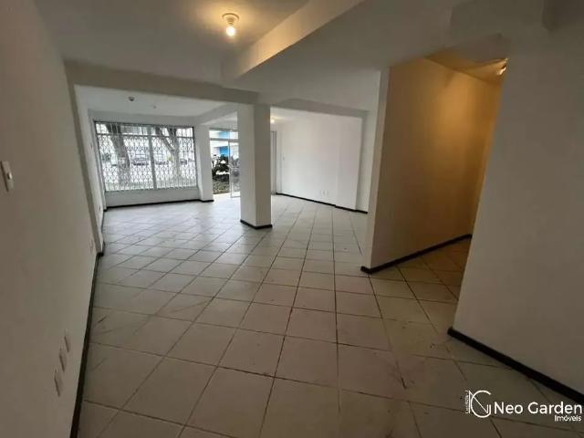 Conj. Comercial / Sala para Venda em Joinville/SC América