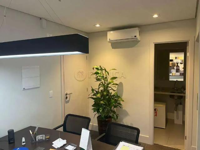 Conj. Comercial / Sala para Venda em Jacareí/SP Centro