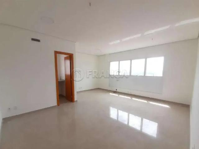 Conj. Comercial / Sala para Venda em Jacareí/SP Centro