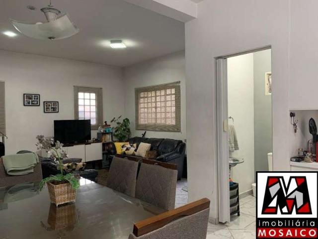 Conj. Comercial / Sala para Venda em Jundiaí/SP Centro 4 Quartos