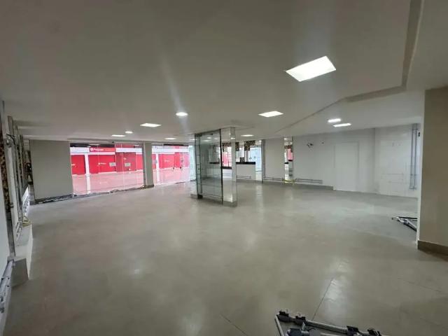 Conj. Comercial / Sala para Venda em Lauro de Freitas/BA Centro