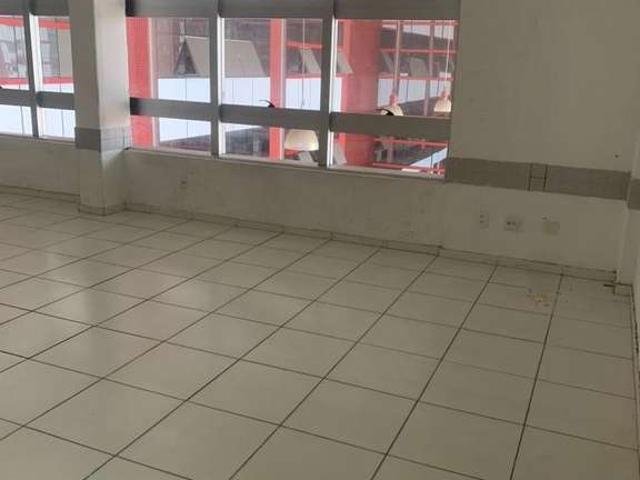 Conj. Comercial / Sala para Venda em Lauro de Freitas/BA Recreio Ipitanga