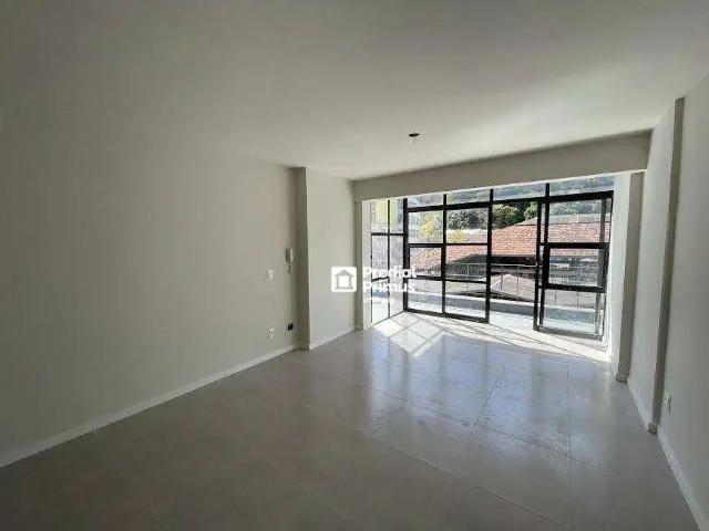 Conj. Comercial / Sala para Venda em Nova Friburgo/RJ Centro