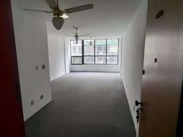Conj. Comercial / Sala para Venda em Niterói/RJ Centro