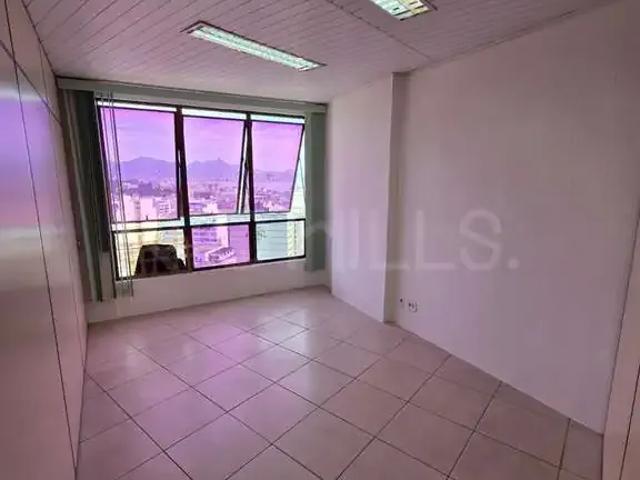 Conj. Comercial / Sala para Venda em Niterói/RJ Centro