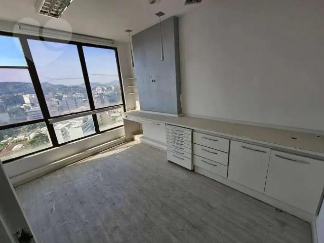 Conj. Comercial / Sala para Venda em Niterói/RJ Centro