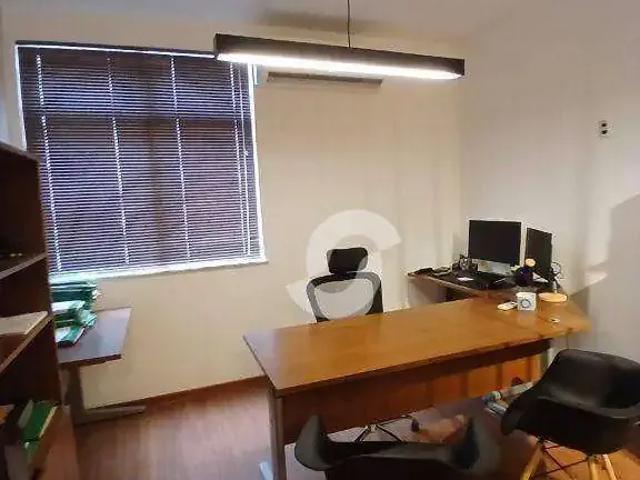 Conj. Comercial / Sala para Venda em Niterói/RJ Centro