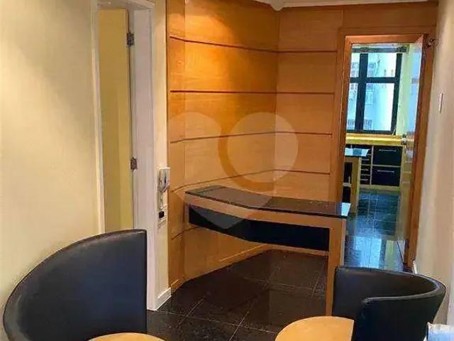 Conj. Comercial / Sala para Venda em Niterói/RJ Centro