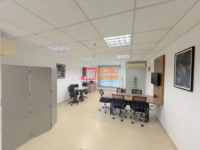 Conj. Comercial / Sala para Venda em São Caetano do Sul/SP Centro