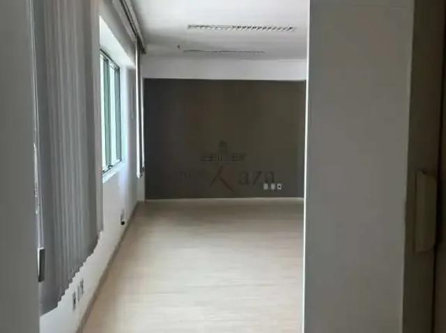 Conj. Comercial / Sala para Venda em São José dos Campos/SP Centro