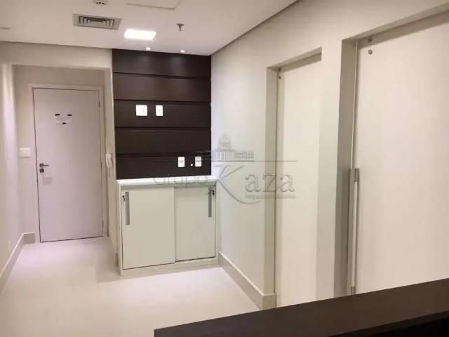 Conj. Comercial / Sala para Venda em São José dos Campos/SP Jardim Aquárius