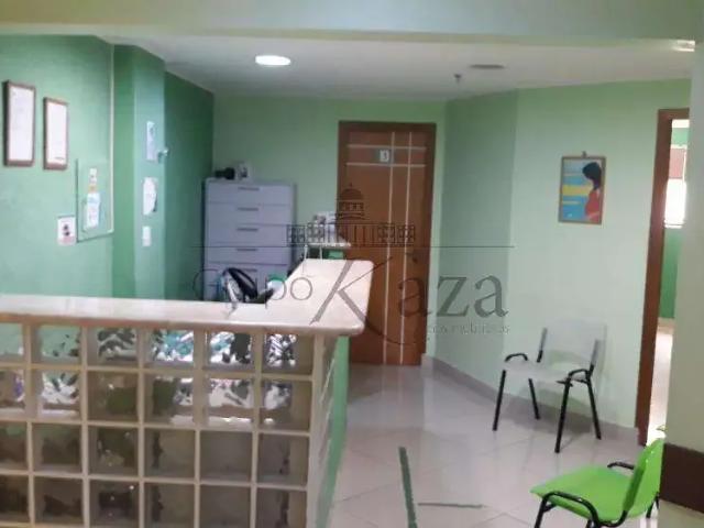 Conj. Comercial / Sala para Venda em São José dos Campos/SP Jardim Satélite