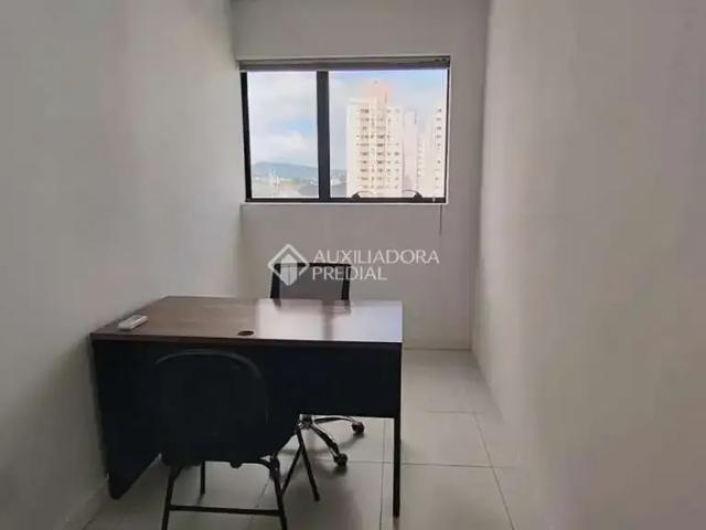 Conj. Comercial / Sala para Venda em São José/SC Campinas