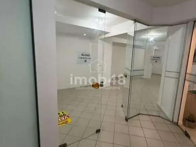 Conj. Comercial / Sala para Venda em São José/SC Praia Comprida