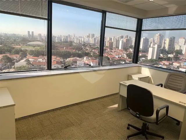 Conj. Comercial / Sala para Venda em São Paulo/SP Cerqueira César
