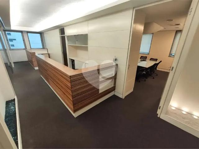 Conj. Comercial / Sala para Venda em São Paulo/SP Alto de Pinheiros