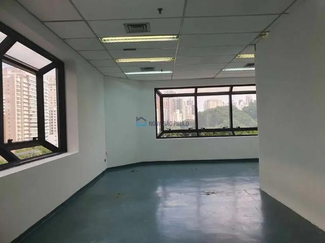 Conj. Comercial / Sala para Venda em São Paulo/SP Barra Funda